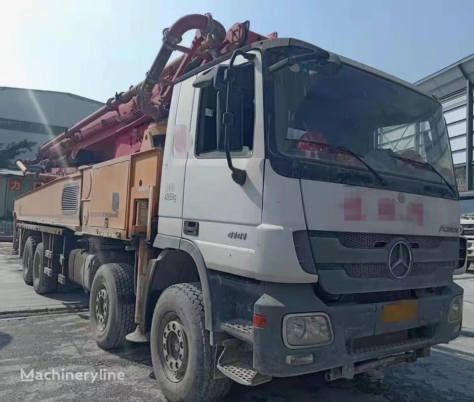 Putzmeister na šasiji Mercedes-Benz Actros 4141 pumpa za beton