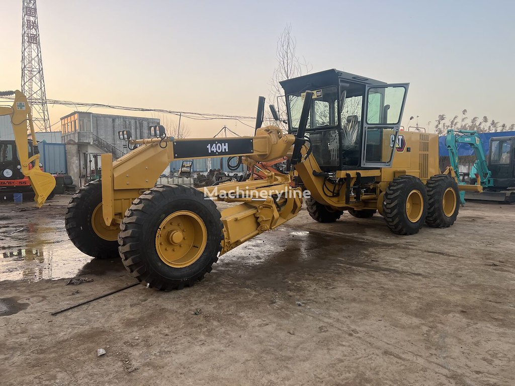 Caterpillar 140H grejder