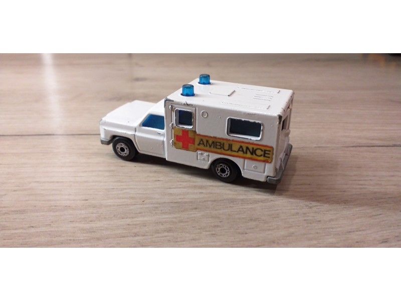 MATCHBOX ambulance 1977g.