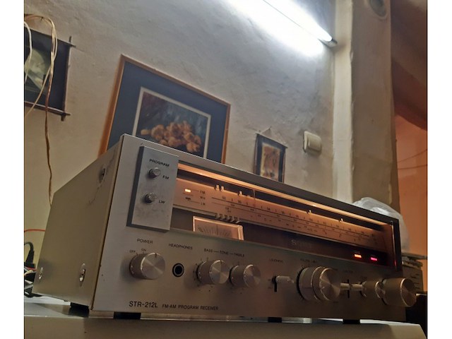 SONY Vintage Stereo Risiver-STR 212L