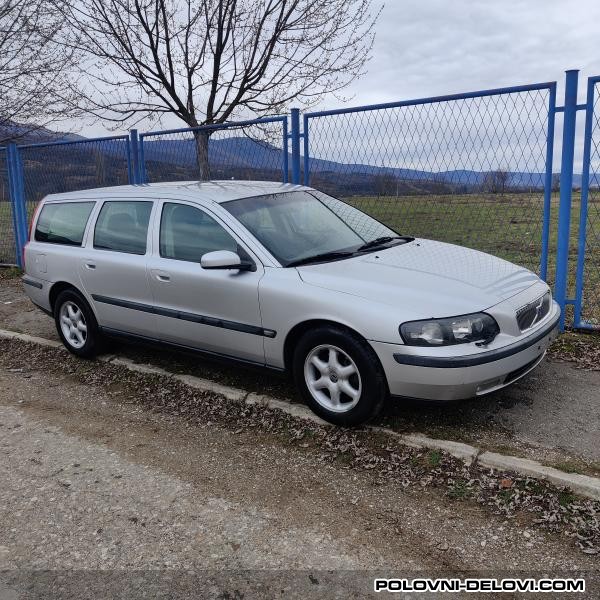 Volvo V70 Kompletan Auto U Delovima