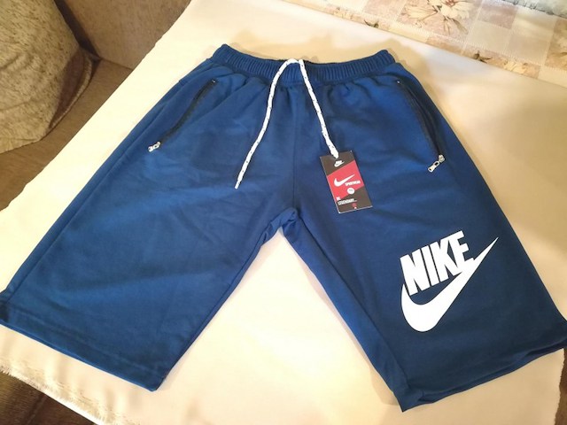 Nove muske pamucne bermude Nike 2XL Plave Novo