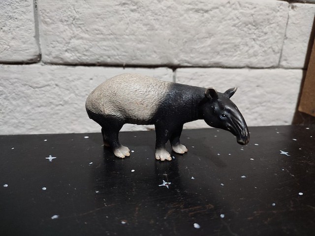Schleich tapir