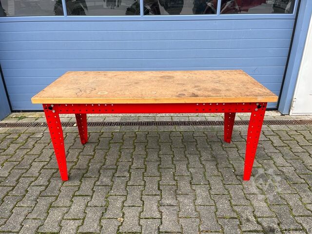 Workbench
Kind Arbeitstisch