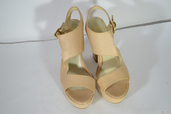    Moderne krem kožne sandale br38