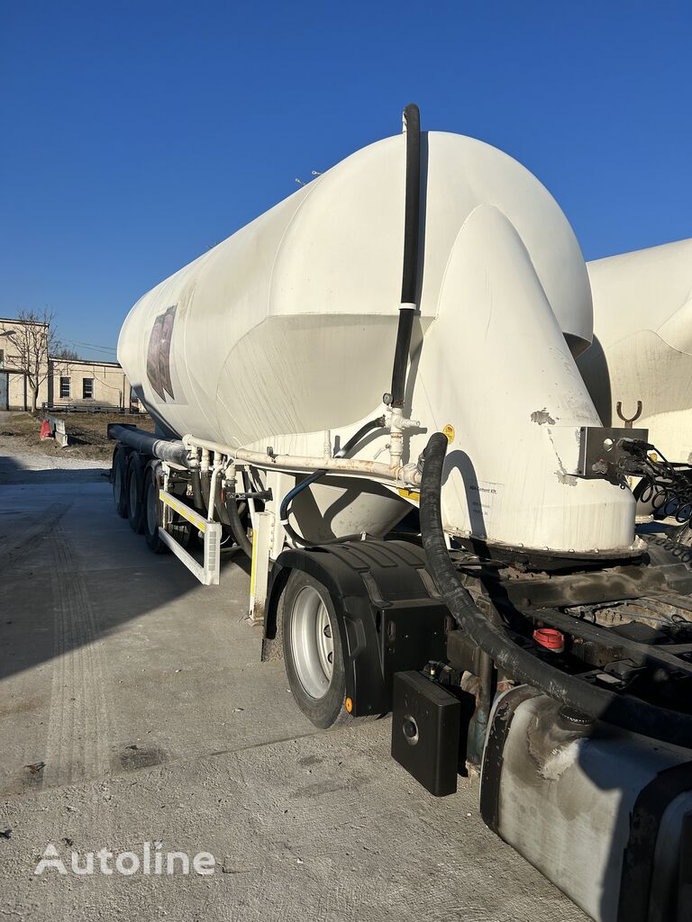 Baryval CB/3AL cisterna za prevoz cementa