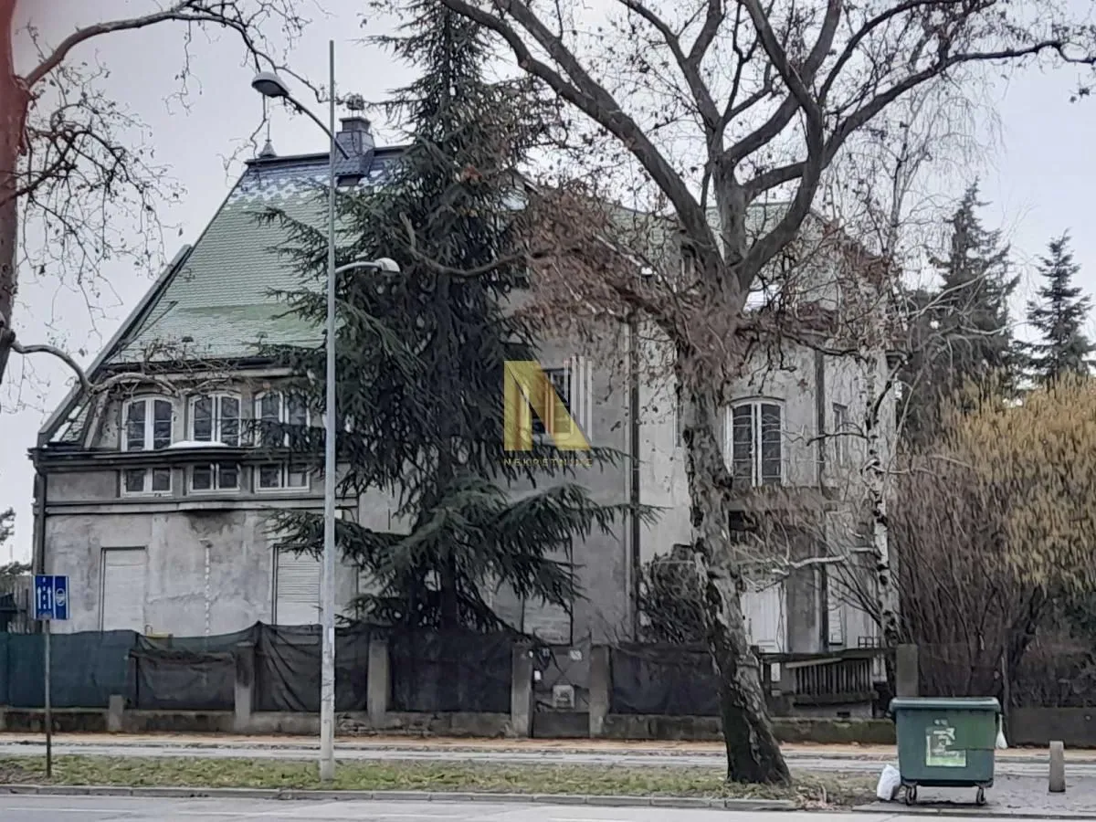 Prodaja, kuća, 800m2, Grbavica, Novi Sad, Novi Sad