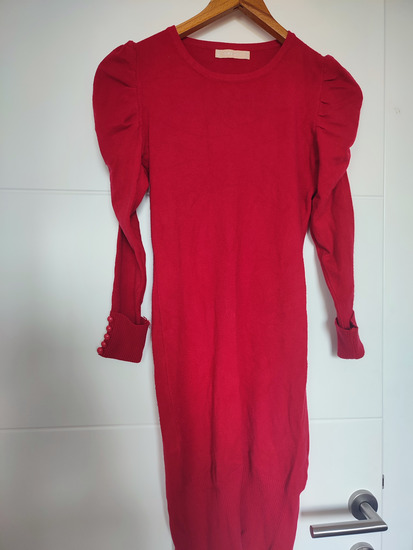 SNIZENO Crvena haljina