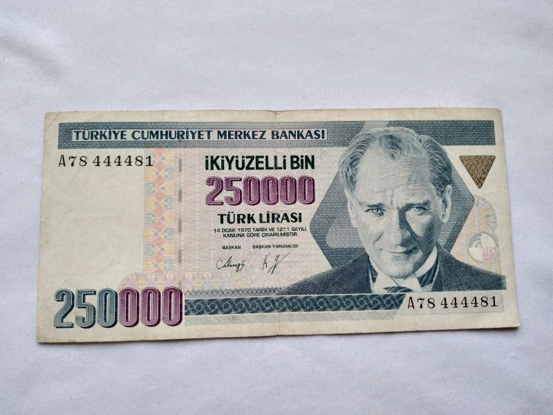 Turska 250.000 lira,lep broj