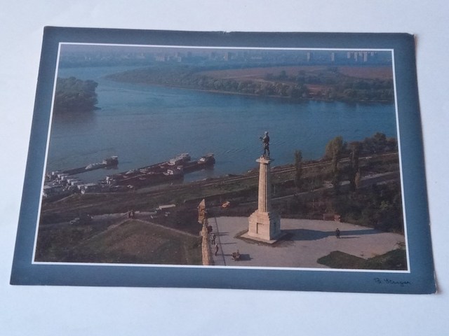 Beograd - Kalemegdan - Spomenik - Velika Razglednica