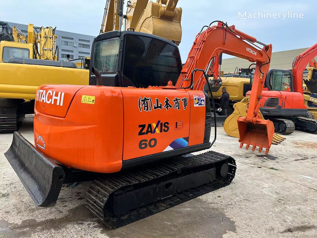 Hitachi ZAXIS60 bager guseničar