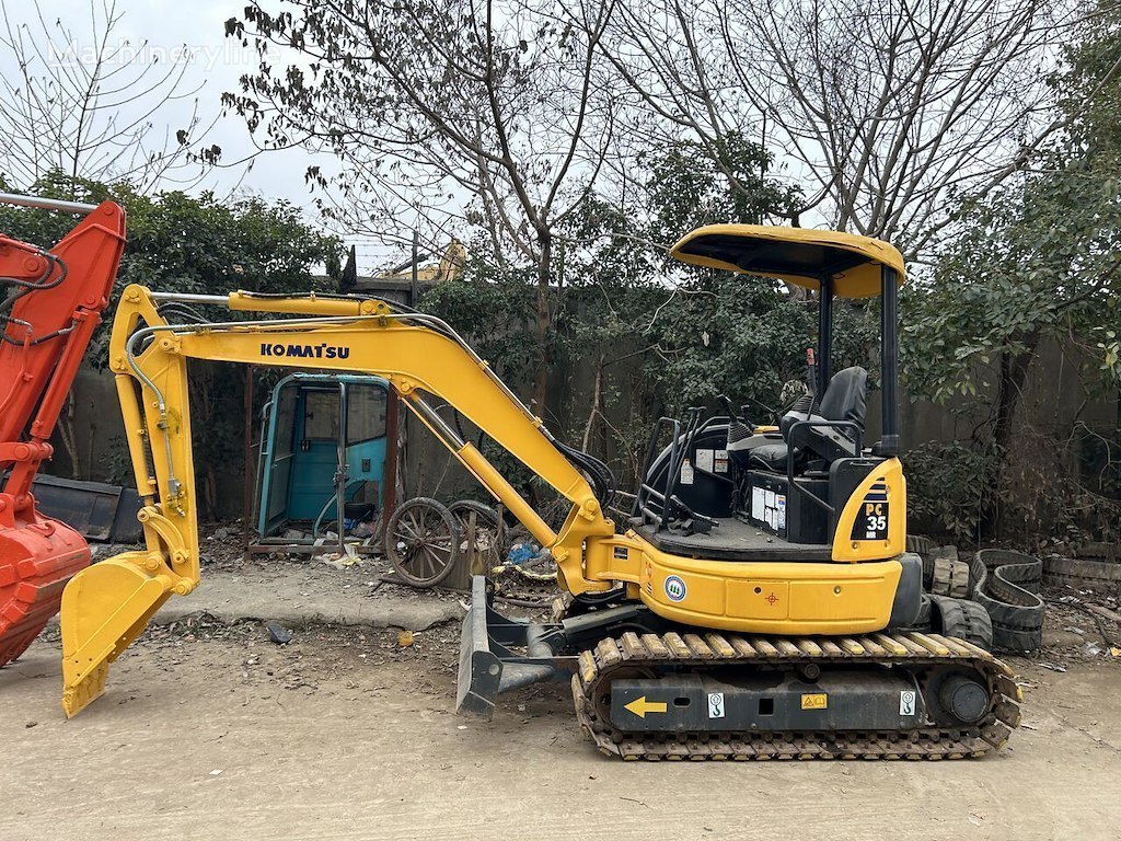 Komatsu PC35MR-3 mini bager