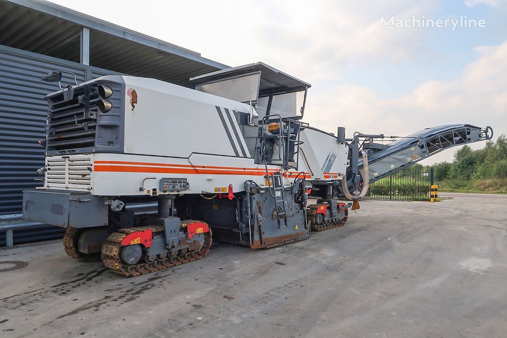 Wirtgen W 250 glodalica za asfalt