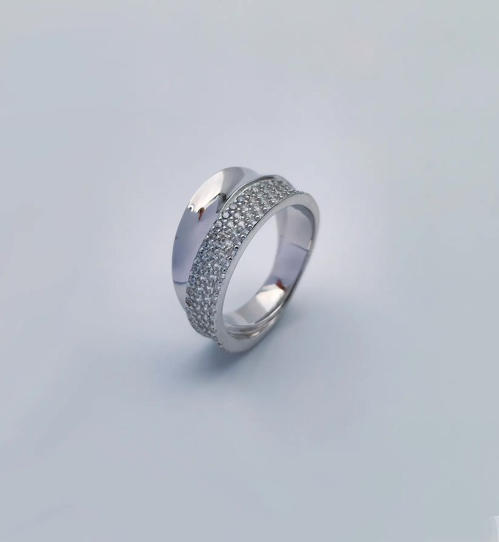 Ženski elegantni Srebrni prsten sa Cirkonima, 18mm