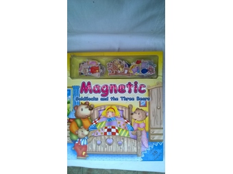 Knjiga:Magnetic (sa magneti,a),12 str.,2008.,30 x 32 cm. eng. ,malo ostecena.