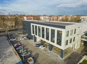 Prodaja Poslovna zgrada - Novi Sad, Satelit