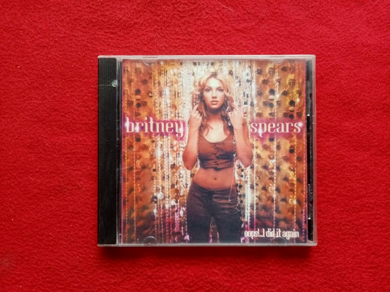 Britney Spears - Oops I did it again