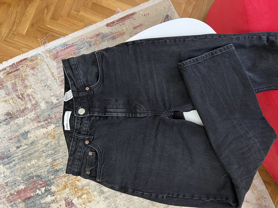 Zara farmerice visoki struk