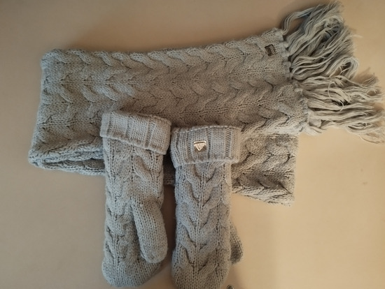 Komplet - šal i rukavice Adidas