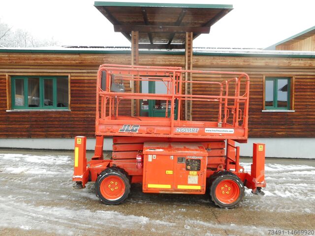 Podizanje makaza
JLG 260MRT Diesel Allrad 10m