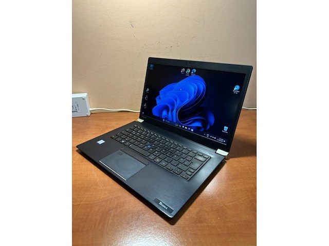 Toshiba X40-D i5-7300U /16gb DDR4/256gb NVMe/14.1`