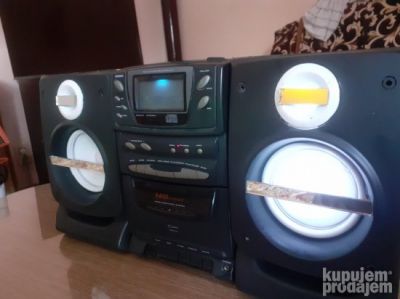 First muzicka linija stereo