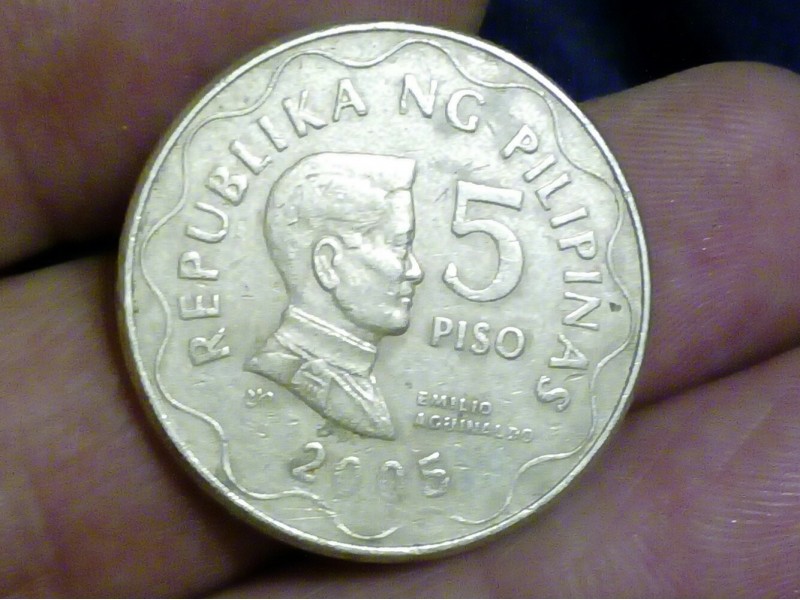 Filipini, 5 piso 2005