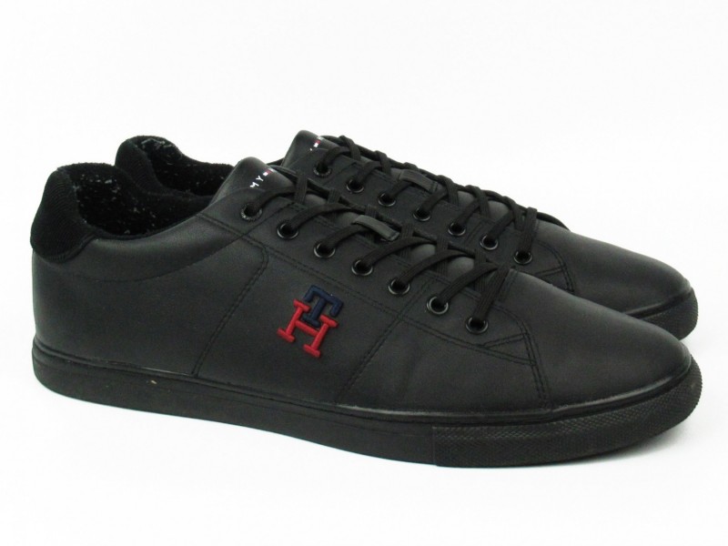 Tommy Hilfiger patike T3534