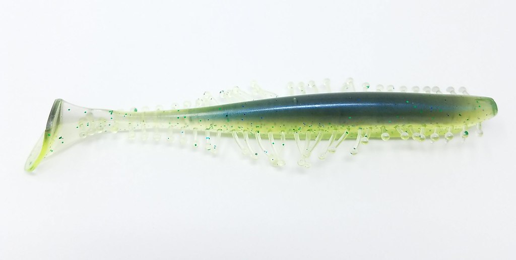 Varalica Kalin’s Tickle Tail 4.8“ 8kom. El Blue/Chartreuse Tail