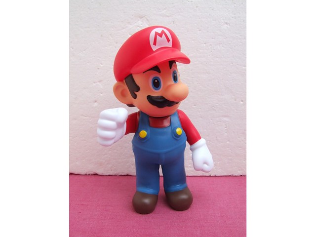 Super Mario Nintendo figura od 23cm NOVO!