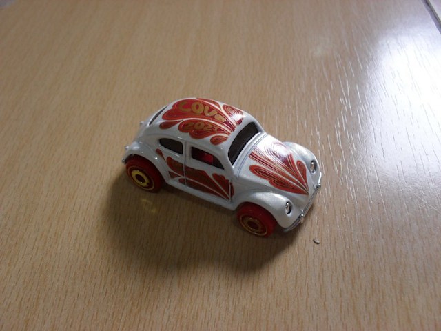 HOT WHEELS - VOLKSWAGEN BEETLE