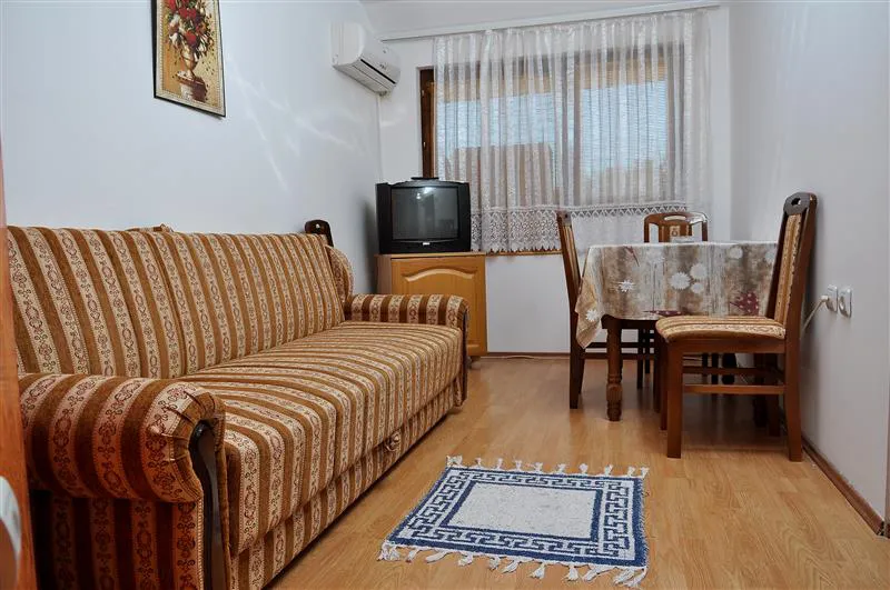 Apartman Rada 8