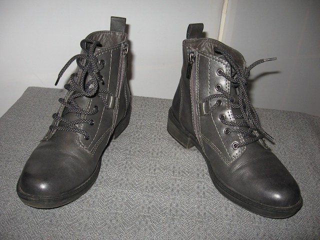 Cipele čizme Tamaris sive  br.38/24,5 kao nove