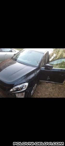 Volvo XC60 Kompletan Auto U Delovima