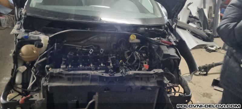 Peugeot 207 1.6 Benzin Vti Kompletan Auto U Delovima