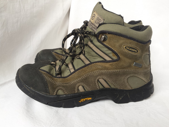 SCARPA gore tex vibram za planinarenje... 36-37