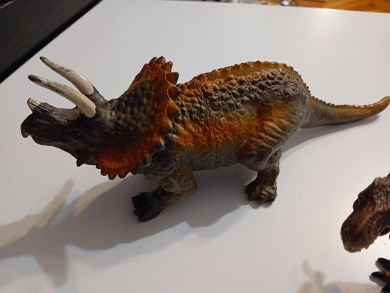 Triceratops dinosaurus 30 cm