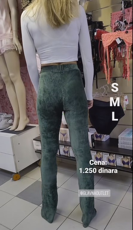 Pantalone plisani somot na lastis u dve boje