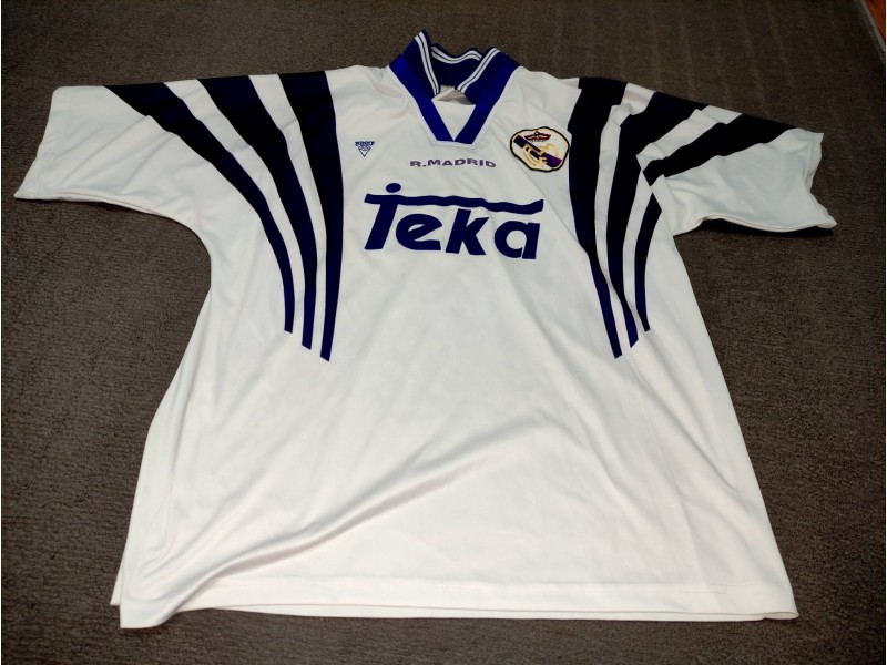 VINTAGE REAL MADRID DRES VEĆI VEŽEN GRB I ZNAK