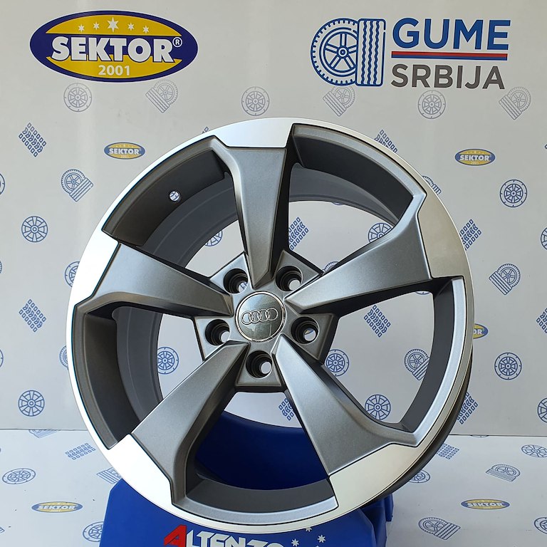 ALU FELNE
7.5J x17 ET40 5X112