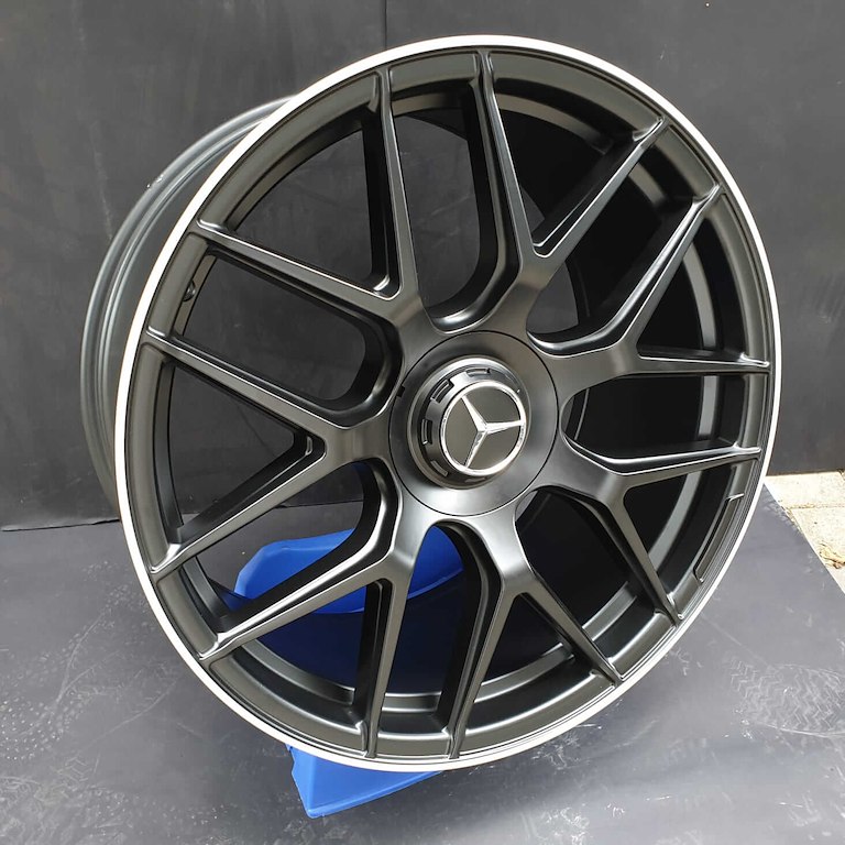 ALU FELNE
8j x19.00 ET40 5X112