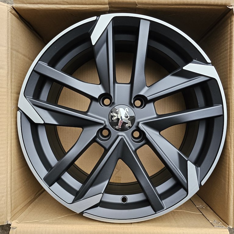 ALU FELNE
7.5J x17 ET25 4X108