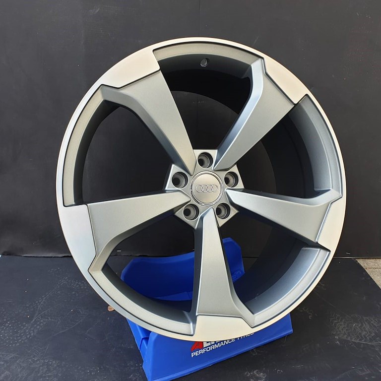 ALU FELNE
8.5j x19.00 ET43 5x112