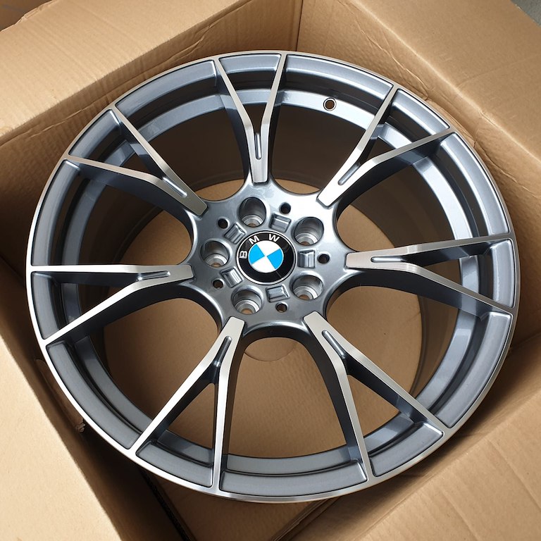 ALU FELNE
9.5j x20.00 ET37 5x112