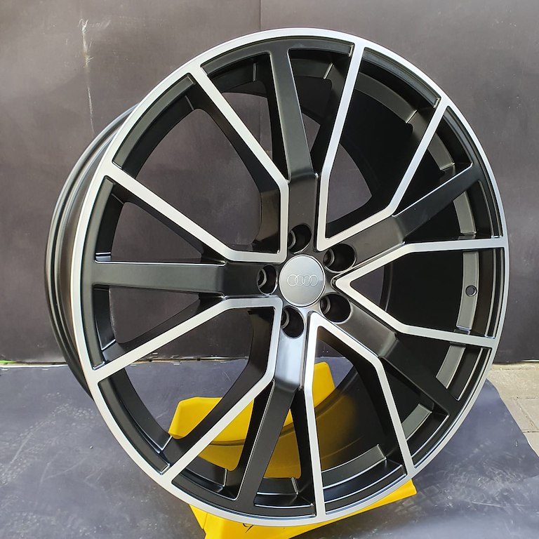 ALU FELNE
9j x20.00 ET35 5X112