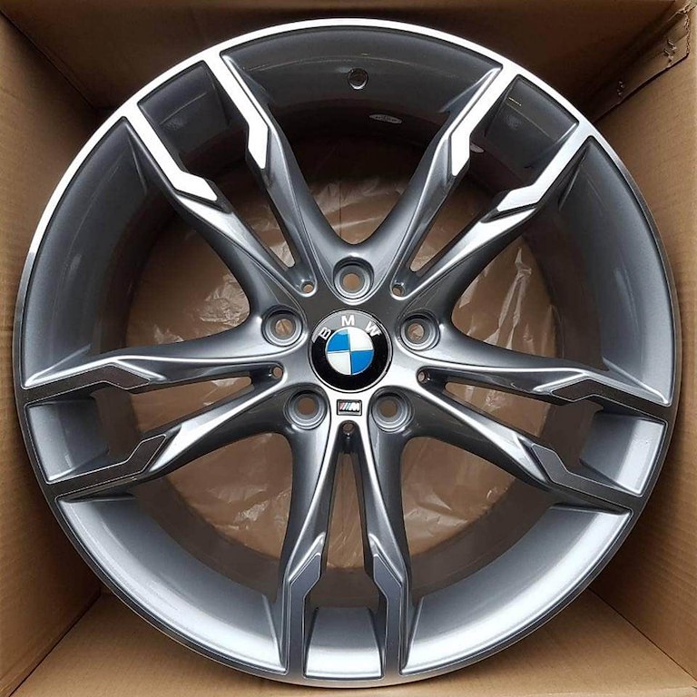 ALU FELNE
8j x18 ET32 5x112