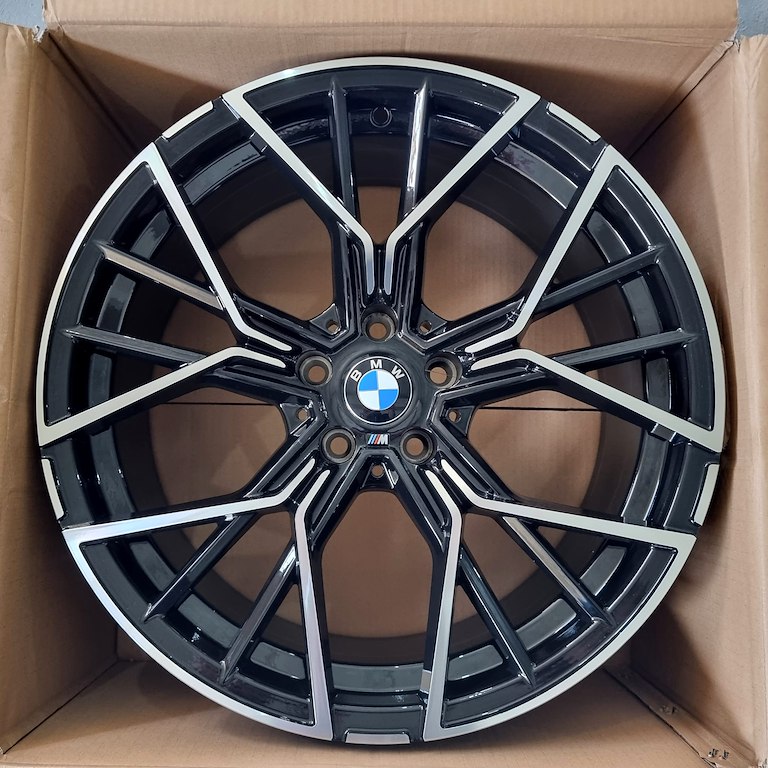 ALU FELNE
9J x19 ET37 5X112