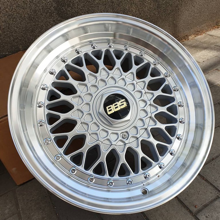 ALU FELNE
8j x16.00 ET20 4x100