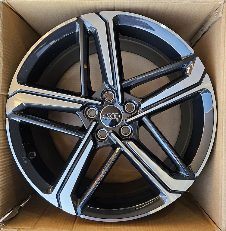 ORIGINAL ALU FELNE ZA AUDI
8.5j x19 ET40 5x112