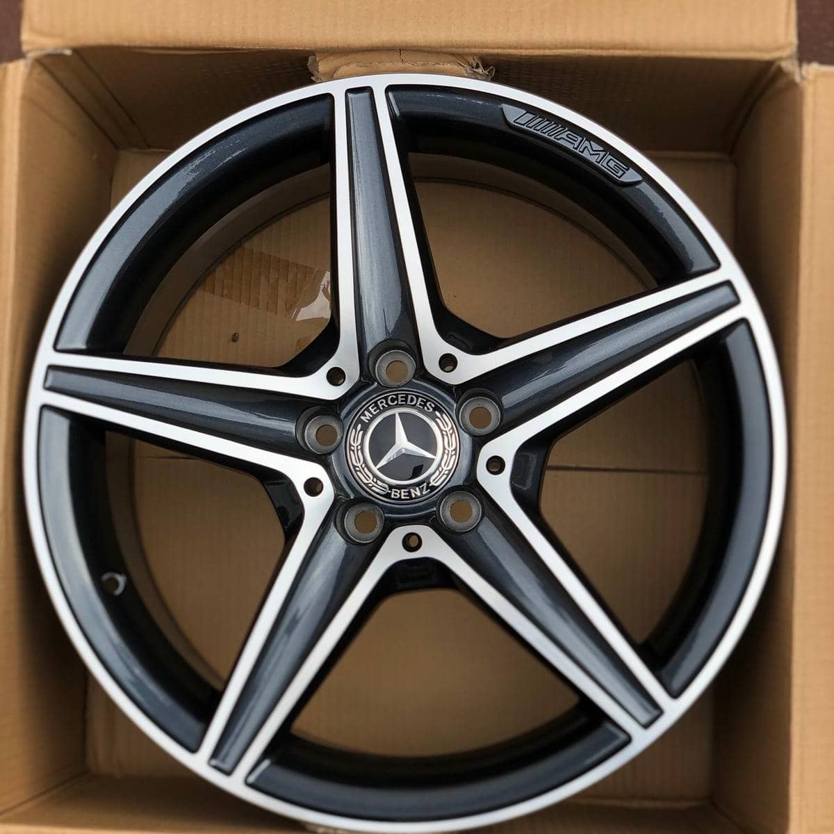 ORIGINAL ALU FELNE ZA MERCEDES
8.5J x18 ET49 5x112